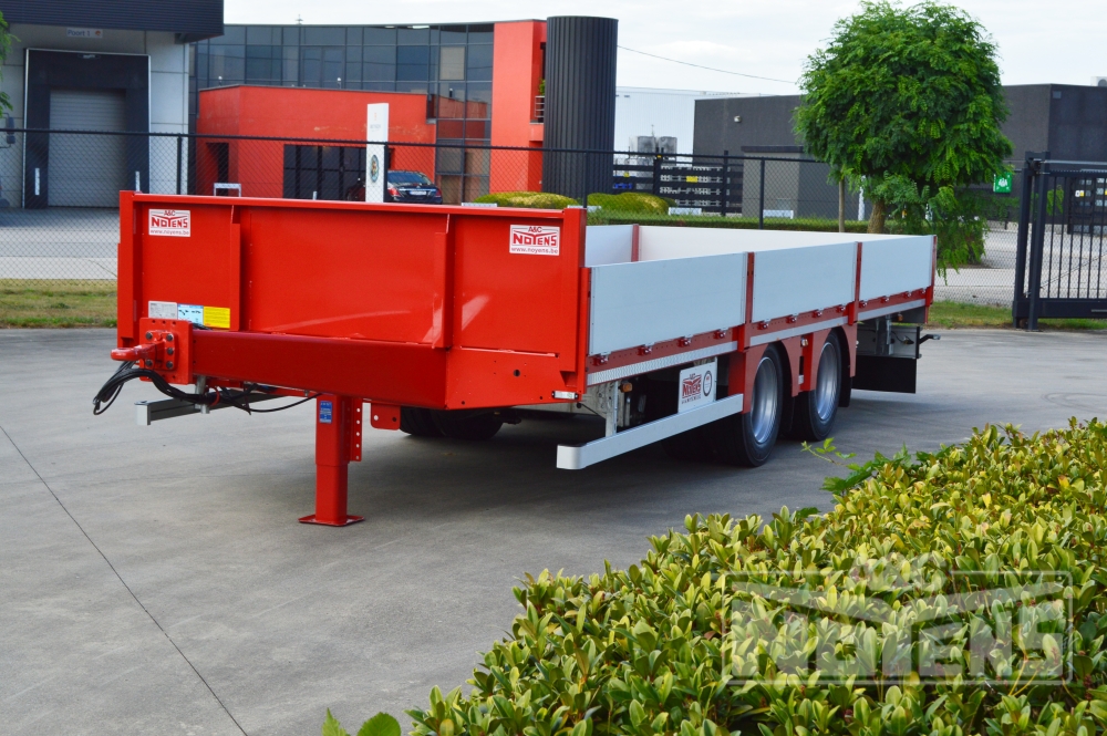 5e middenas aanhangwagen voor putboringen Backx - A&C Noyens NV ...